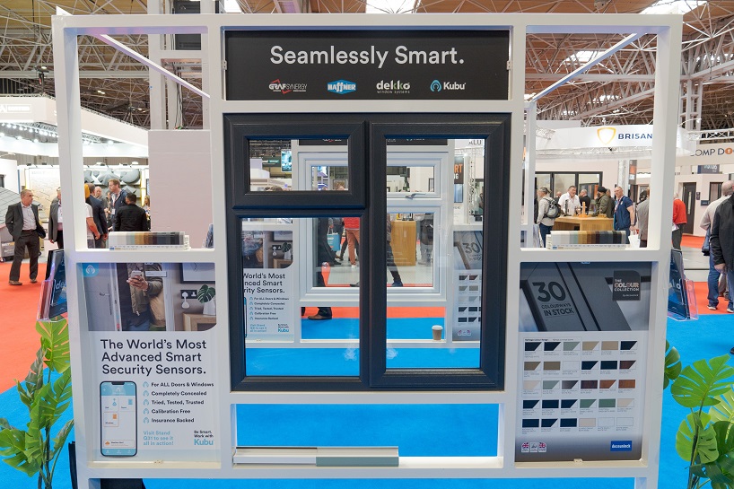 World’s First Fully Seamless Window Launched | The Installer